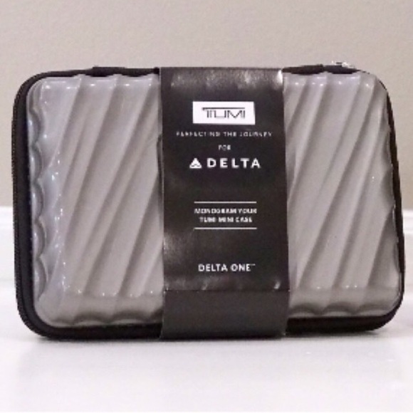 Tumi | Bags | Tumi Bag Amenity Kit | Poshmark